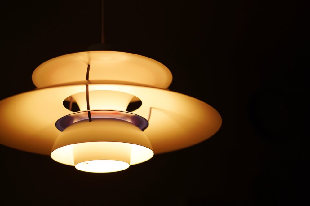 使ってみた！ルイスポールセンのPH5クラシックホワイト！│とりあえず家具